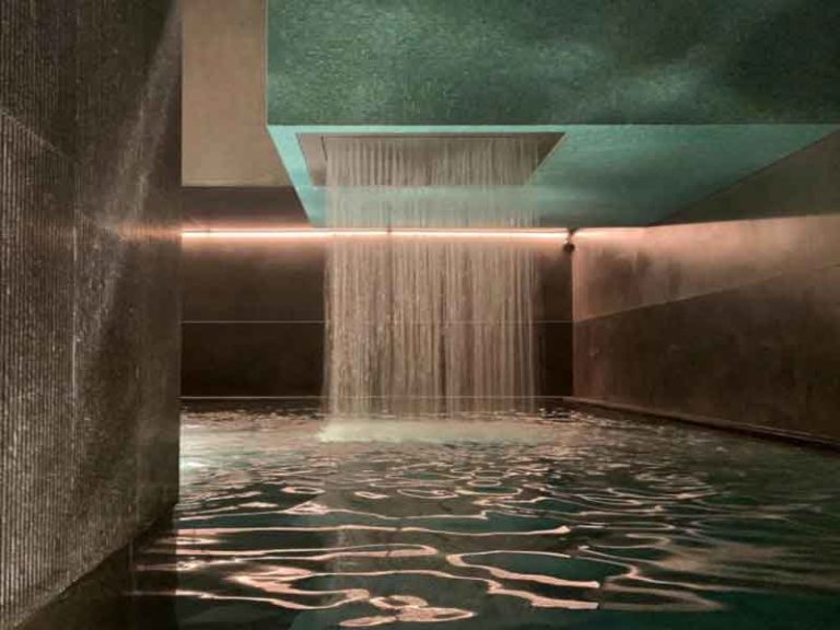 Bains Thermaux Suisse Ouverts : Date et Horaires d’Ouverture