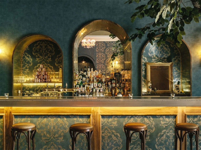 12 Bars et Restaurants Insolites et Cachés à Genève